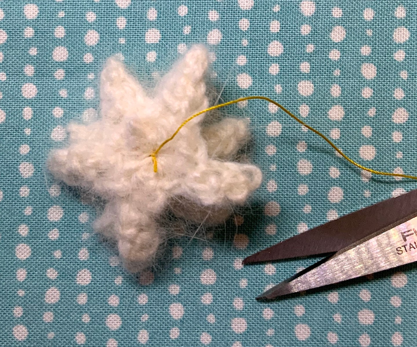 Des edelweiss au crochet – Les souris de Paris